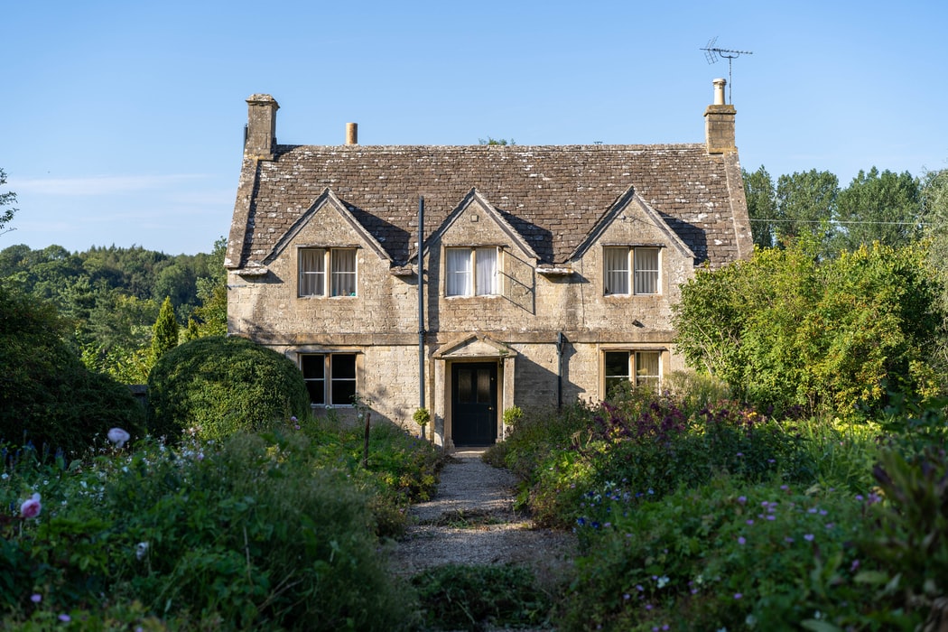 Listed Building Insurance - Emerald Life